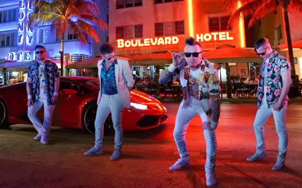 Hire Grand Theft 80 | Live 80s Mega-Mix | Entertainment Nation