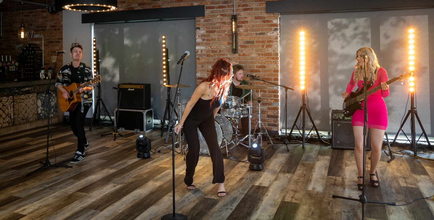 SMOOTHIE | Vibrant 4-Piece Pop & Rock Band | Entertainment Nation