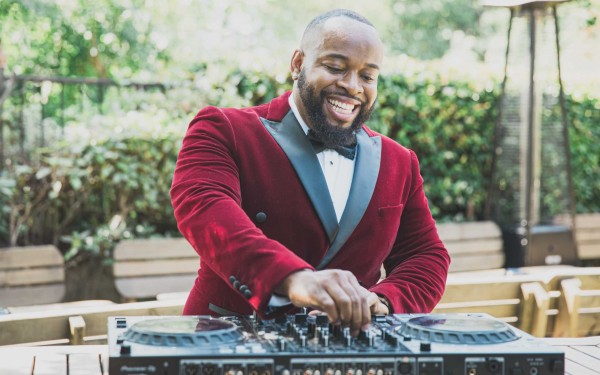 DJ Chrissy | Superb Pro DJ | Entertainment Nation