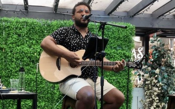 Marcus Thomas | Fantastic Acoustic Pop & Rock Soloist | Entertainment ...