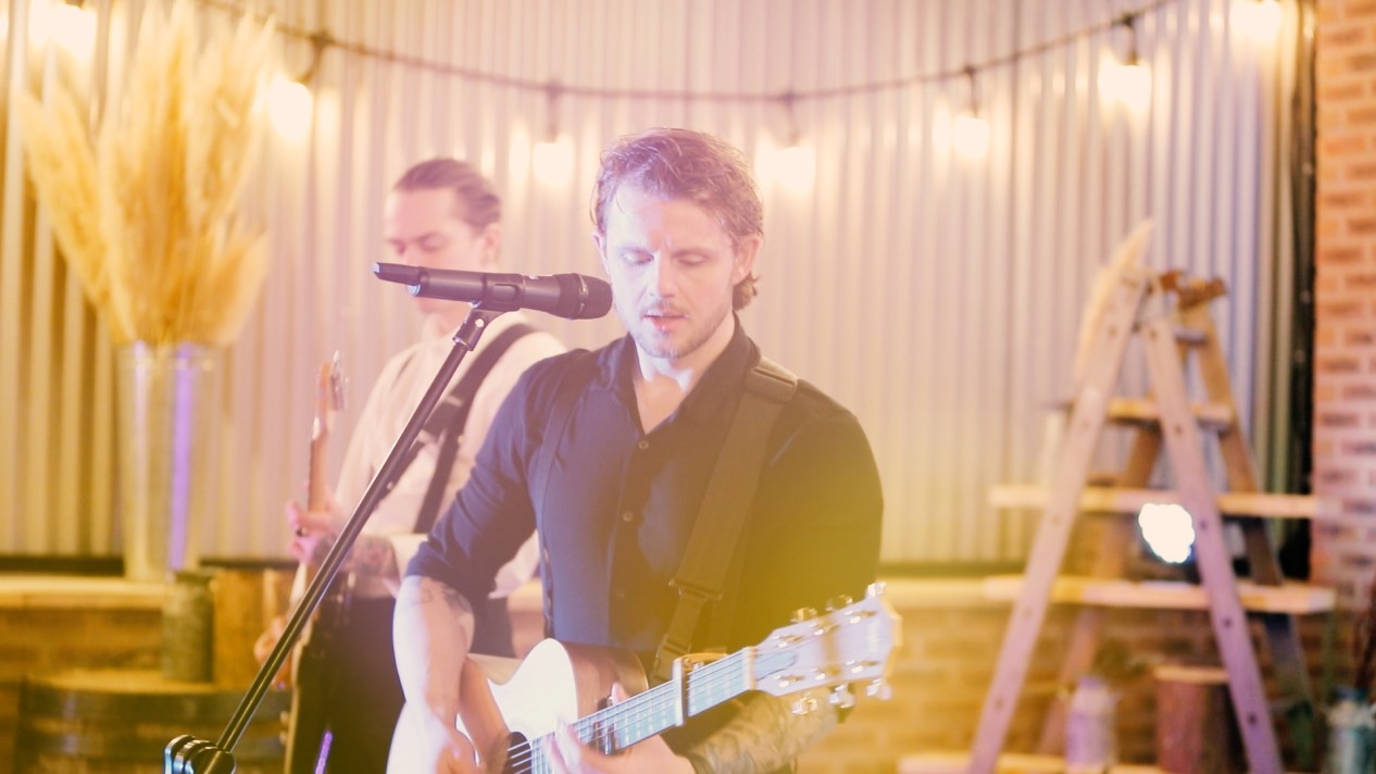 Ember Nights | Unmissable 5-Piece Pop & Rock Band | Entertainment Nation