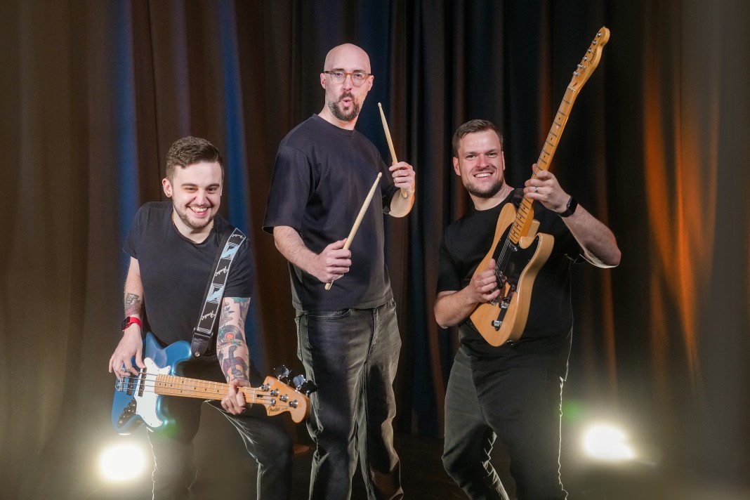 Supernova Drive | Dynamic 3-6 Pop, Rock & Indie Band | Entertainment Nation