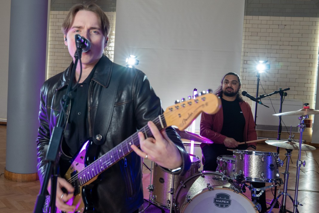 Hot Smoke | Electrifying 3-Piece Pop, Rock & Indie Band | Entertainment ...