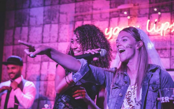 Hire Velvet Stream for your event | Entertainment Nation