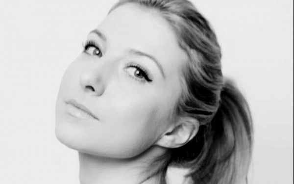 Hire Becky Bee | Stunning Classical Singer London | Entertainment Nation